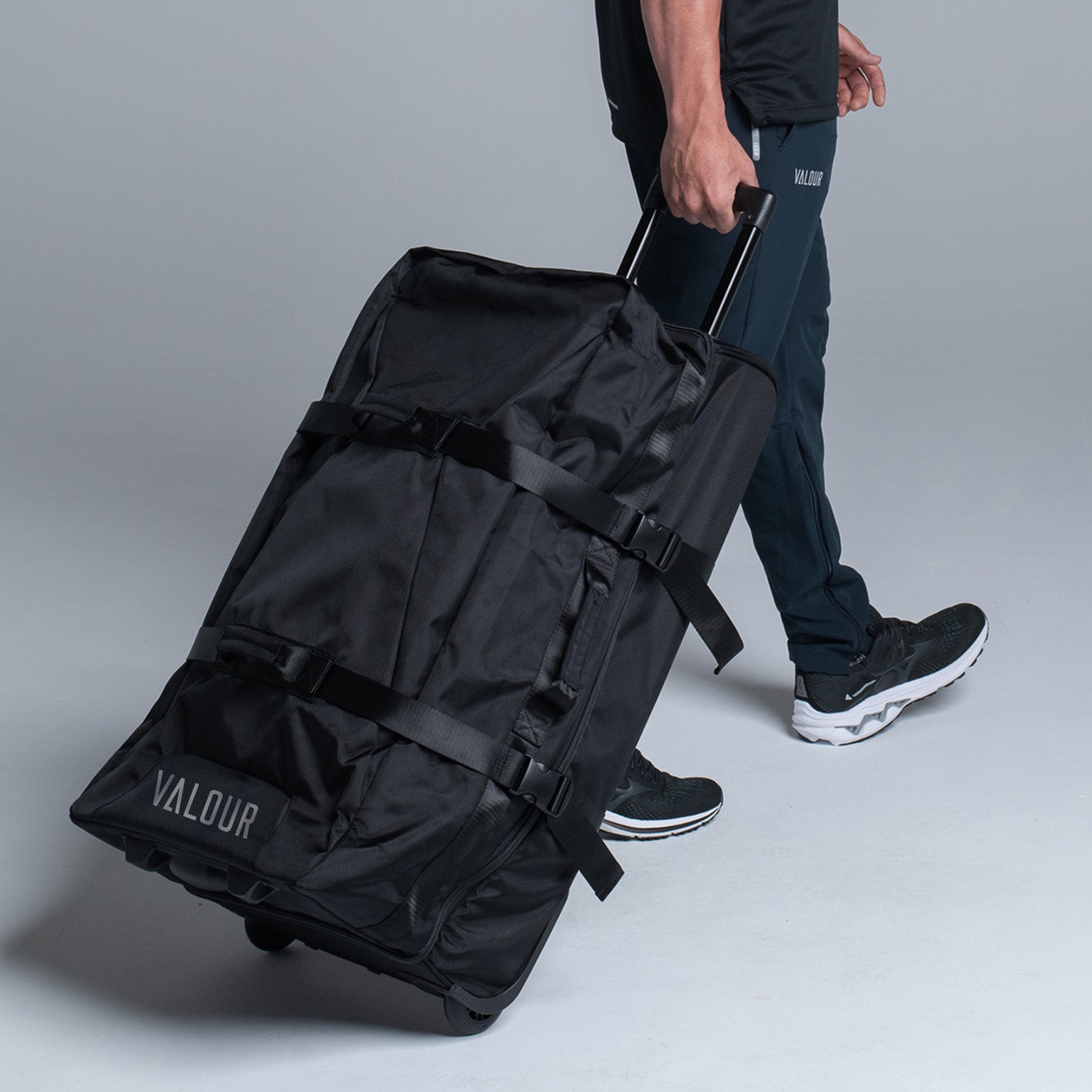 Valour Black Trolley Bag – Valour Sport